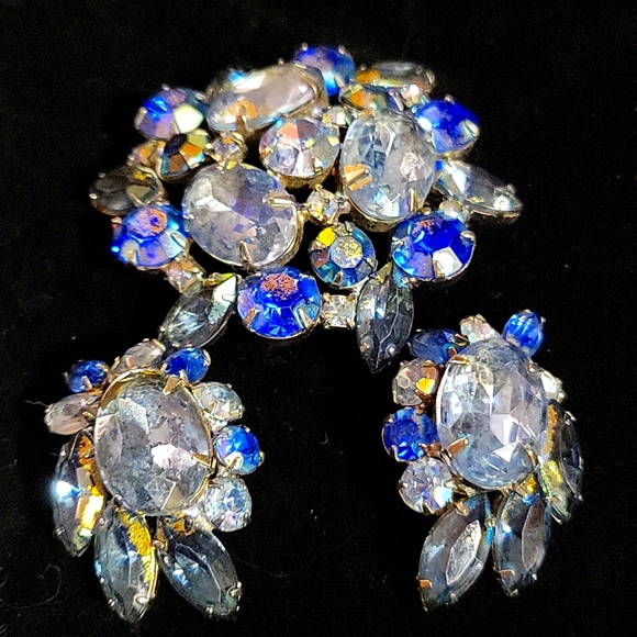 Jewelry | Vintage Blue Aurora Borealis Rhinestone Brooch Pendant ...